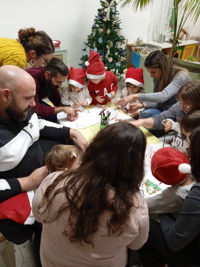 Manine Colorate e Cuori vicini: al Nido il Natale nasce Insieme